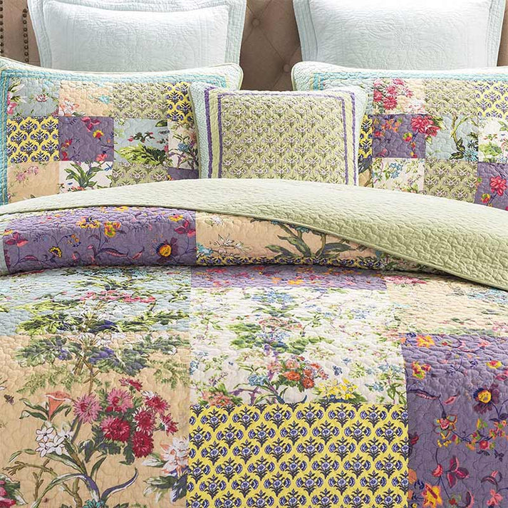 Boho Patchwork Floral Quilt with Shams – ownkoti